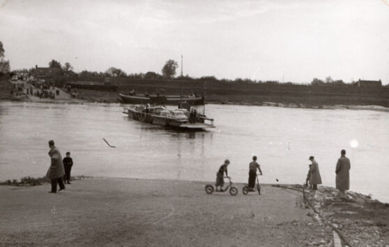 De geliefde veerpont van Rhenen - Regionaal Archief Zuid-Utrecht